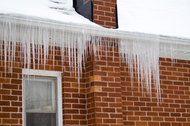 Ice Damming, Cleveland, OH | Ohio Gutter Solutions